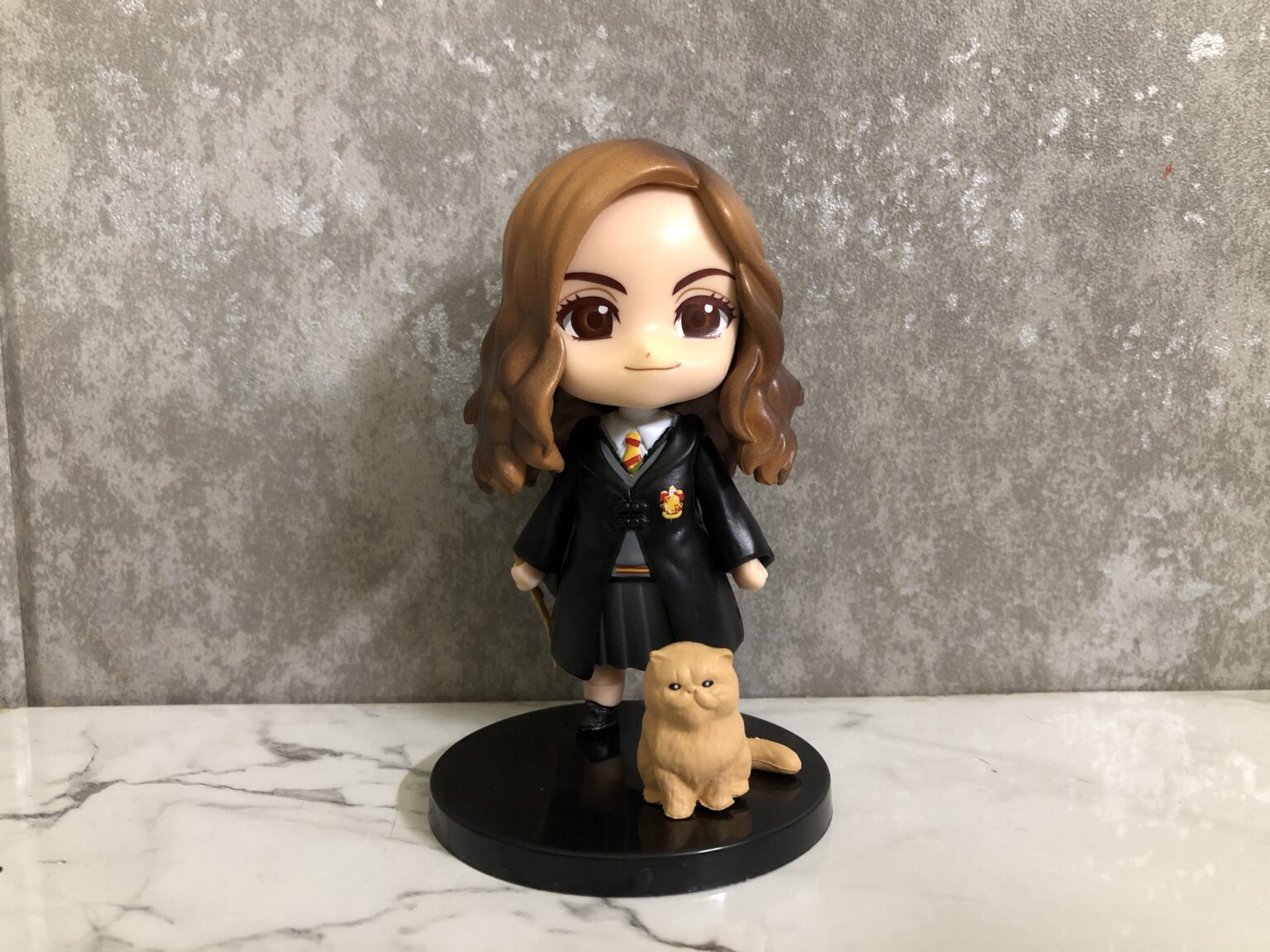 Harry Potter Mini PVC Statue - Hermione Granger with Crokshanks - Craftgami