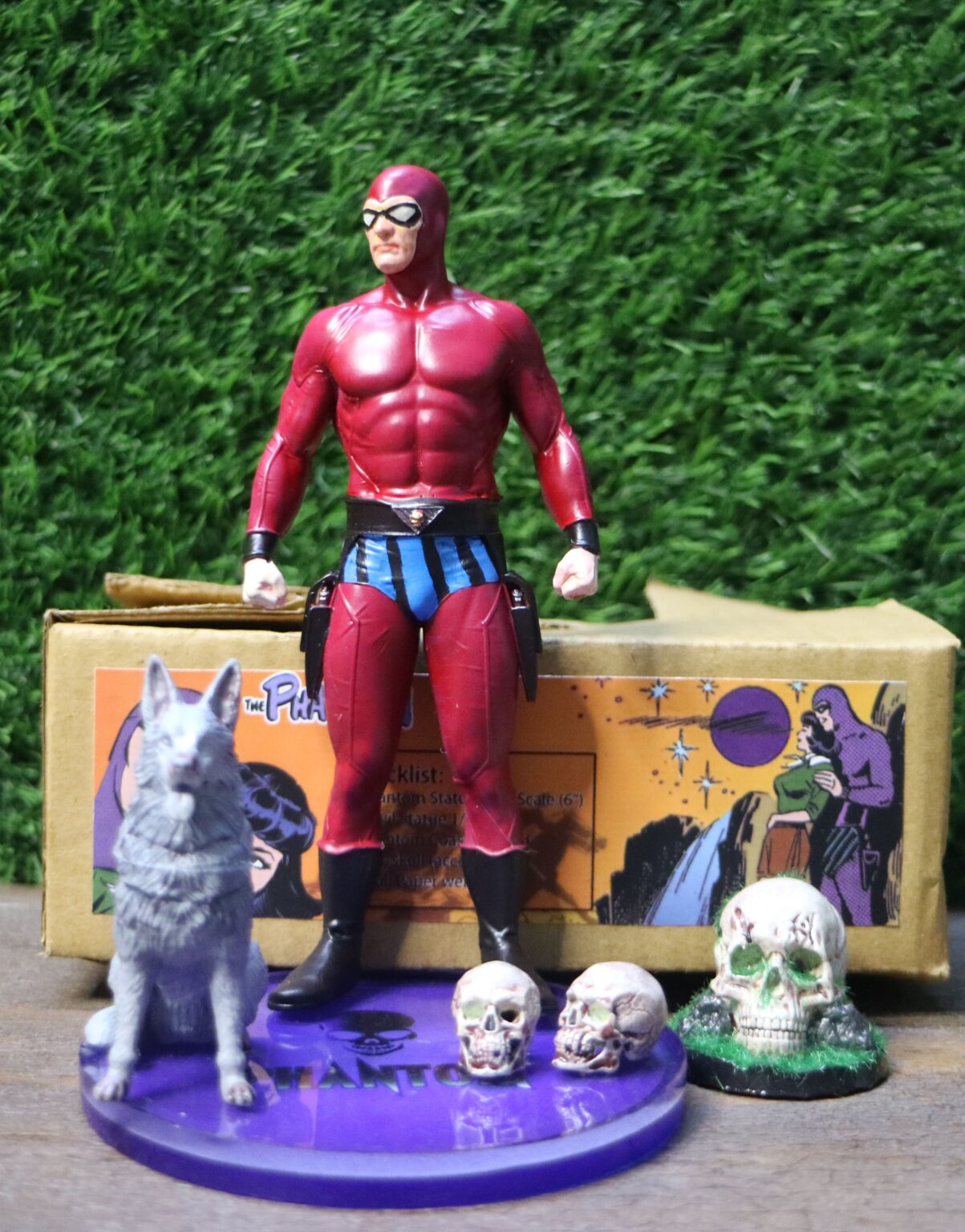 The Phantom (The Ghost Who Walks) & Devil Combo - Resin Statue (1/12 ...