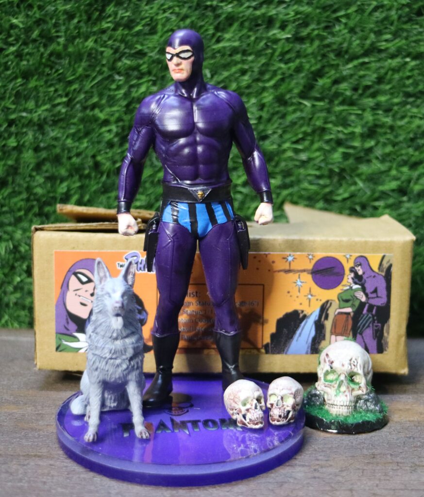 The Phantom (The Ghost Who Walks) & Devil Combo - Resin Statue (1/12 ...